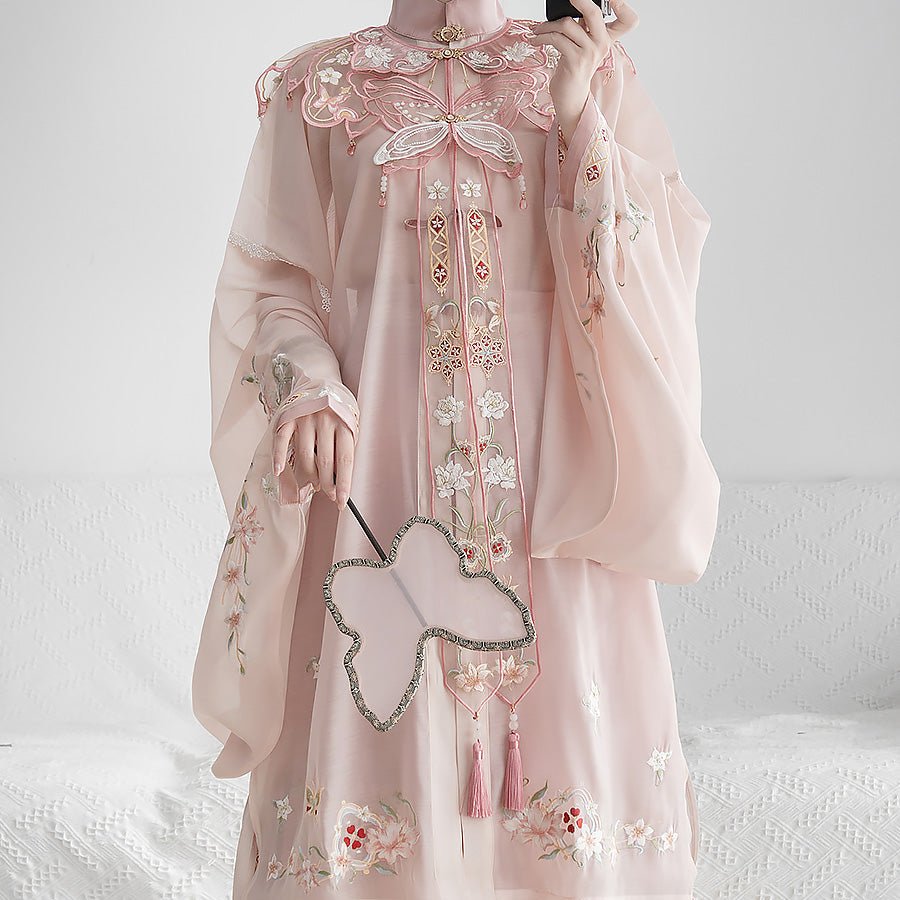Chinese Style Bachelor Gowns Yunjian Mamian Skirt Pink Cloud Collar